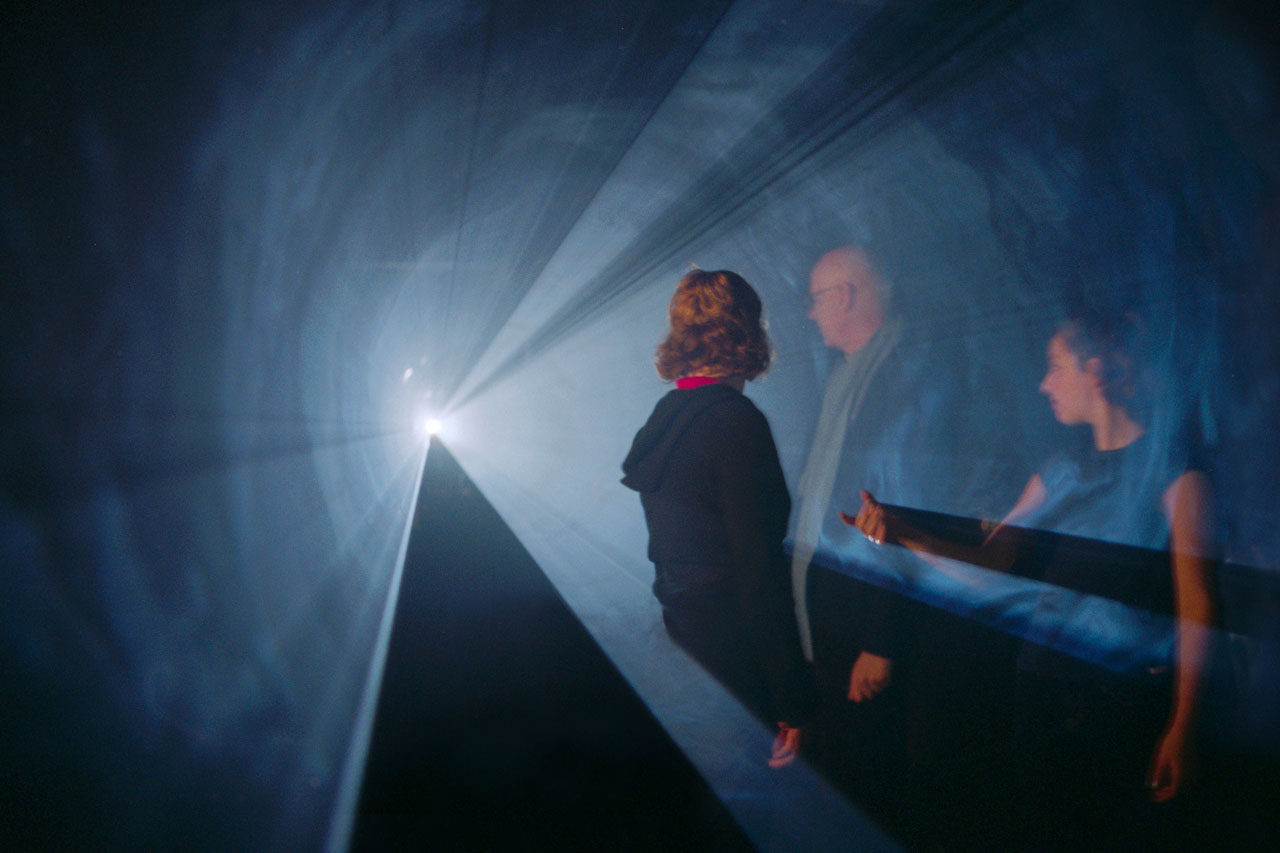 PRESENTATION: Anthony McCall-Solid Light – dreamideamachine ART VIEW